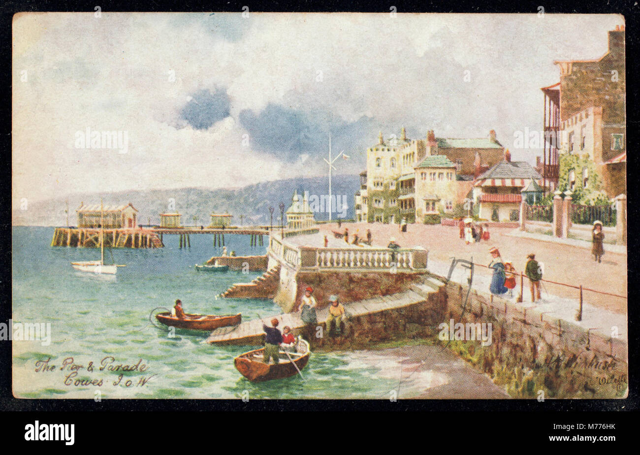 Cowes parade hi-res stock photography and images - Alamy