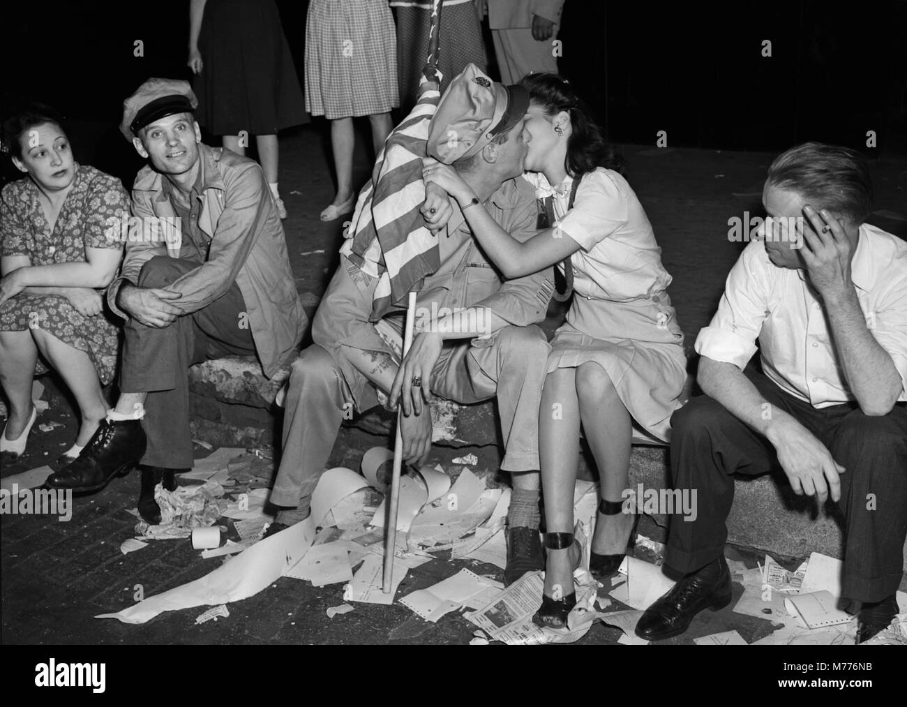 Vj day hi-res stock photography and images - Alamy