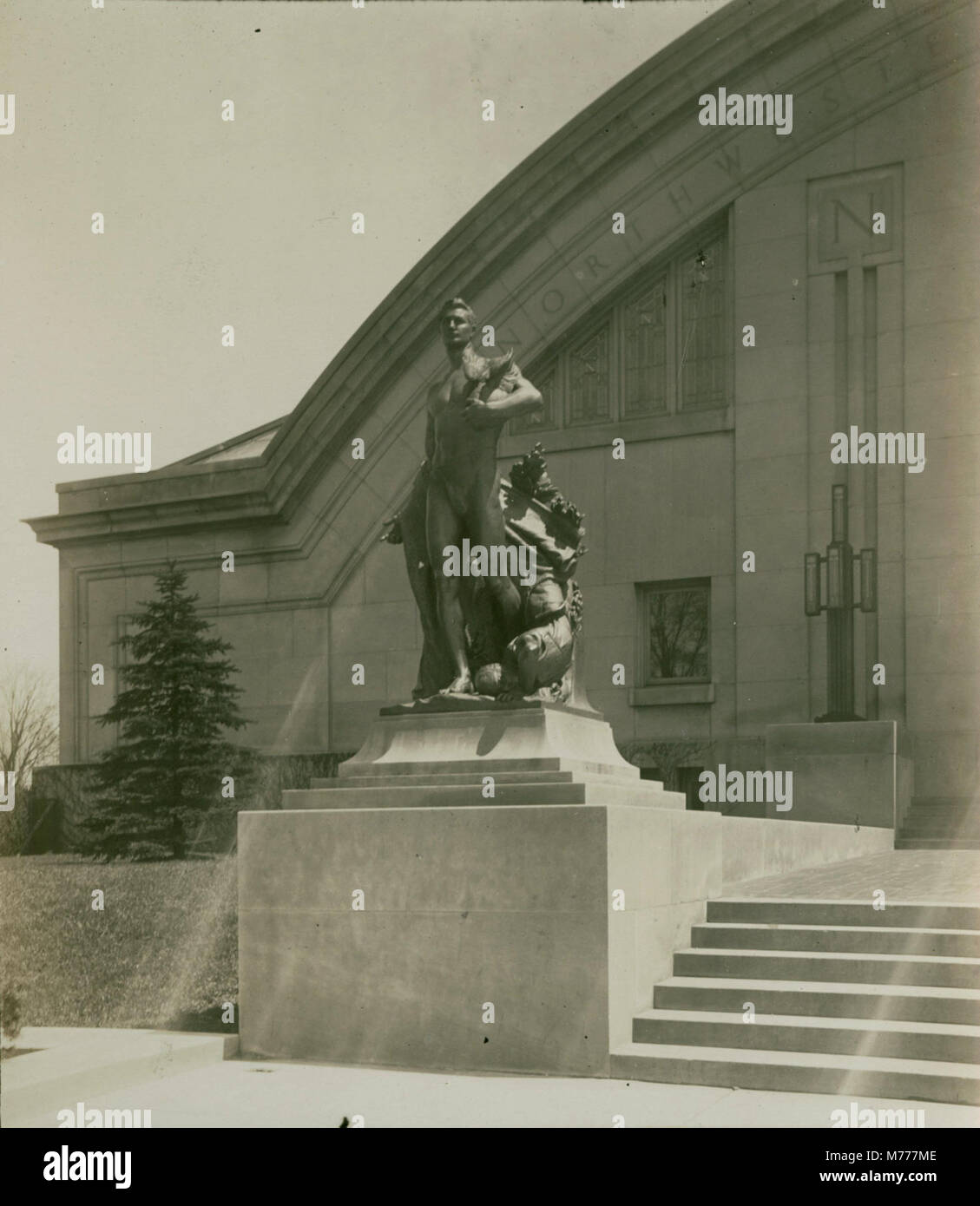 The Victor statue at Northwestern University, unveiled in May 1919 ...