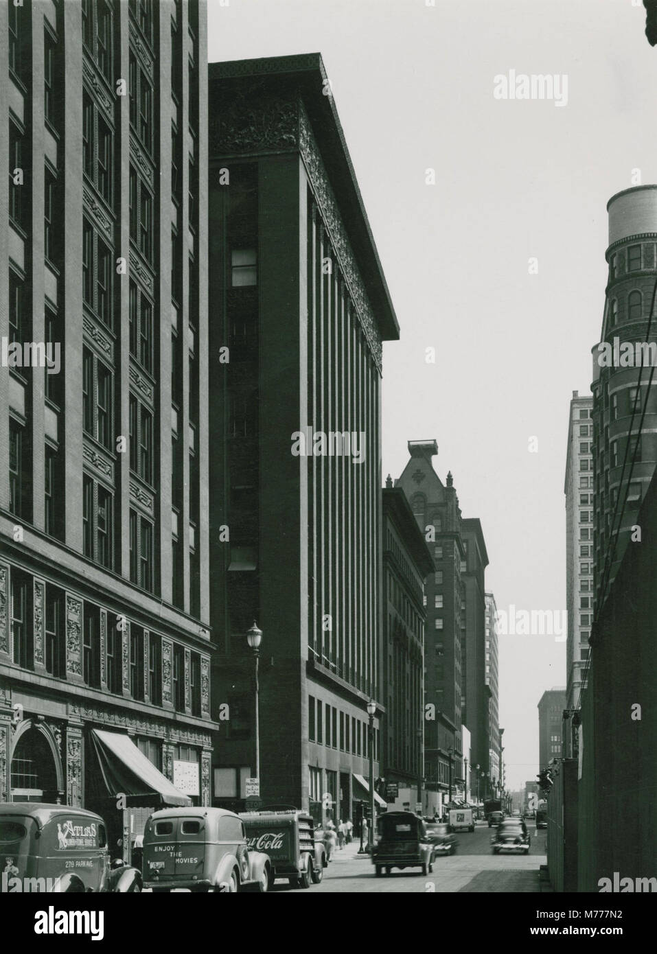 Wainwright building construction hi-res stock photography and images ...