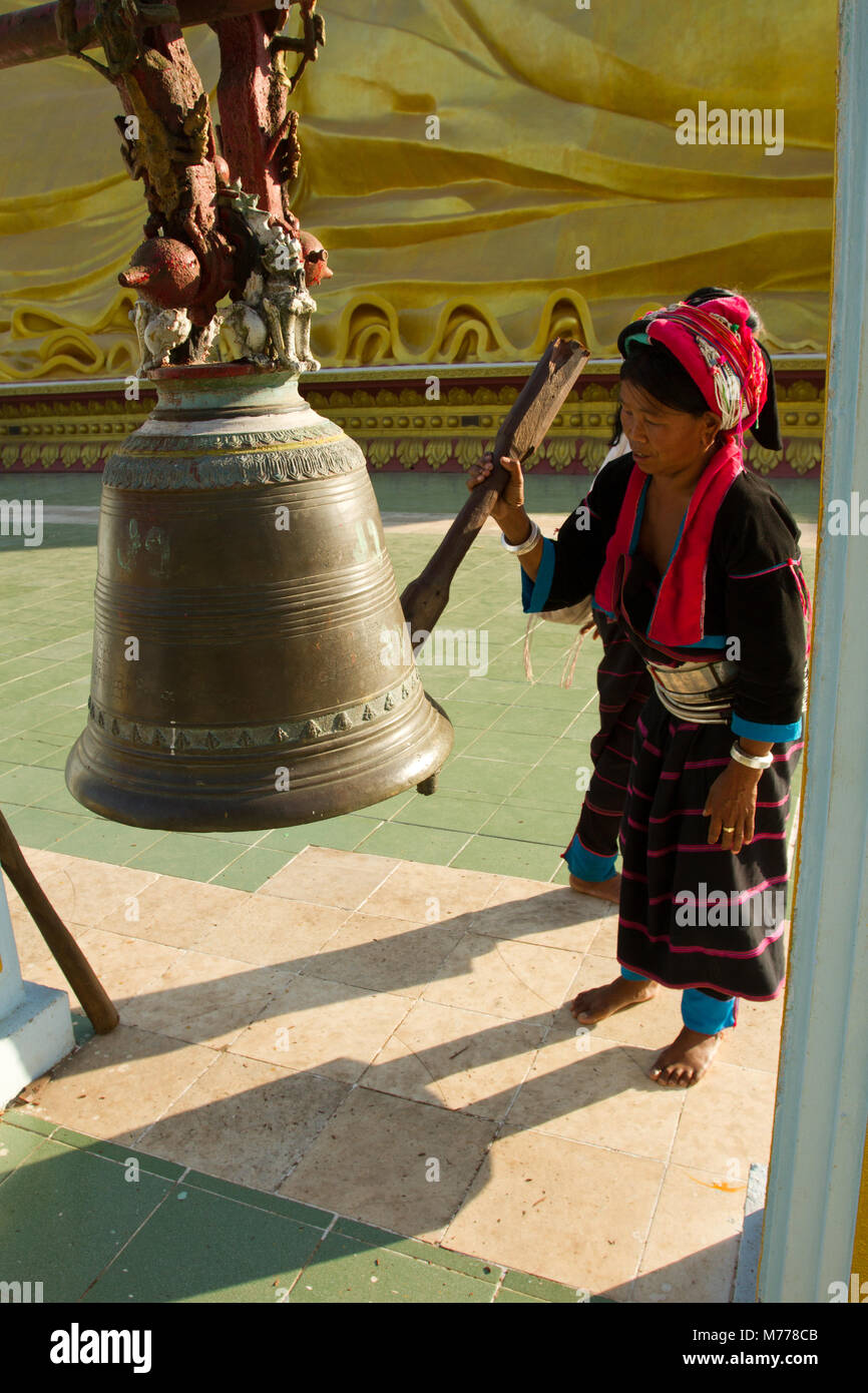 Pagan women hi-res stock photography and images - Alamy