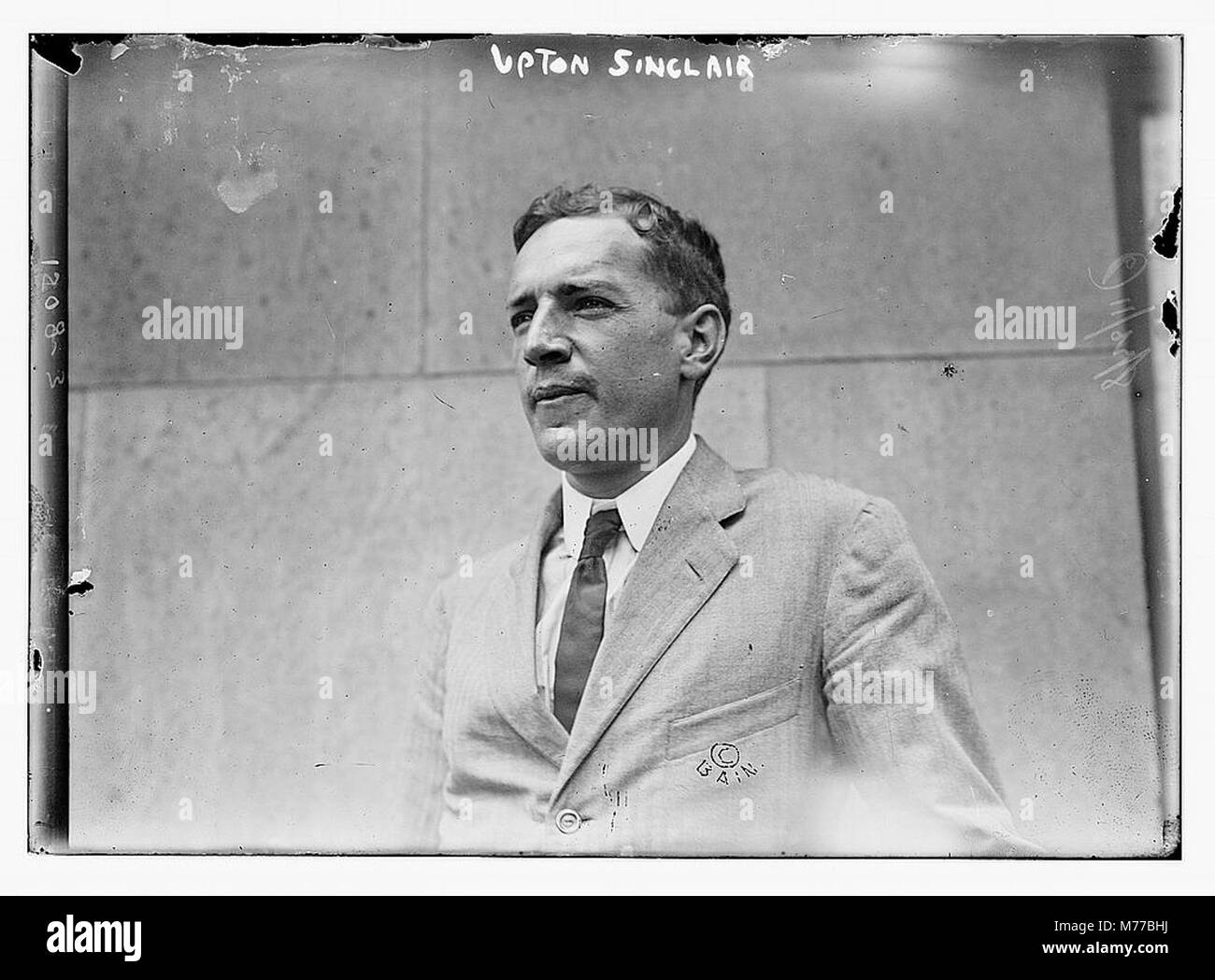 Upton sinclair book hi-res stock photography and images - Alamy