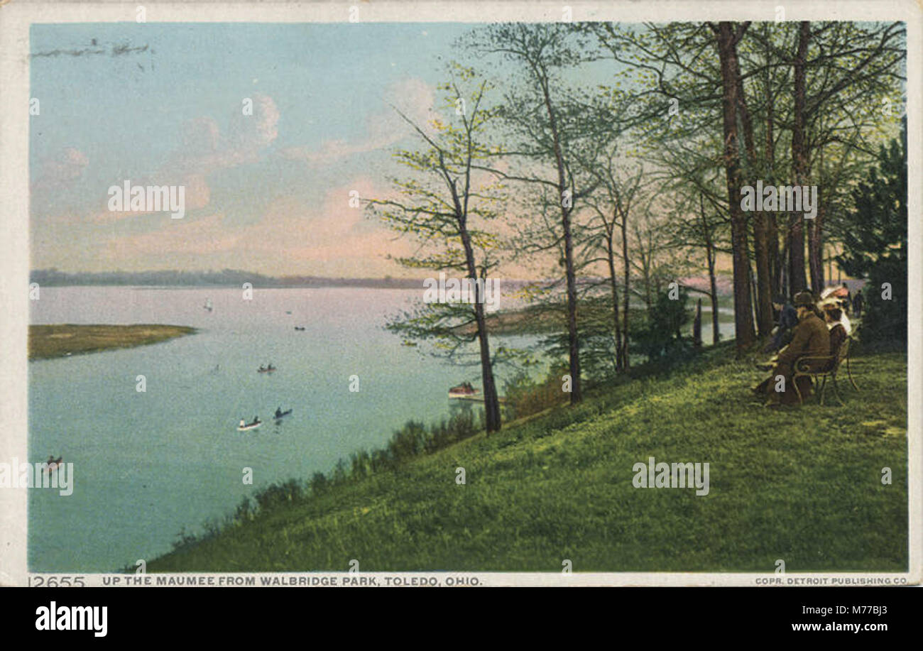 A scenic view looking up the Maumee River from Walbridge Park, showing ...