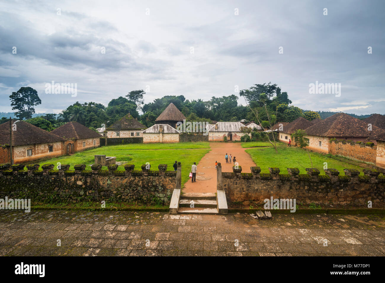 Africa bafut cameroon fons palace hi-res stock photography and images ...