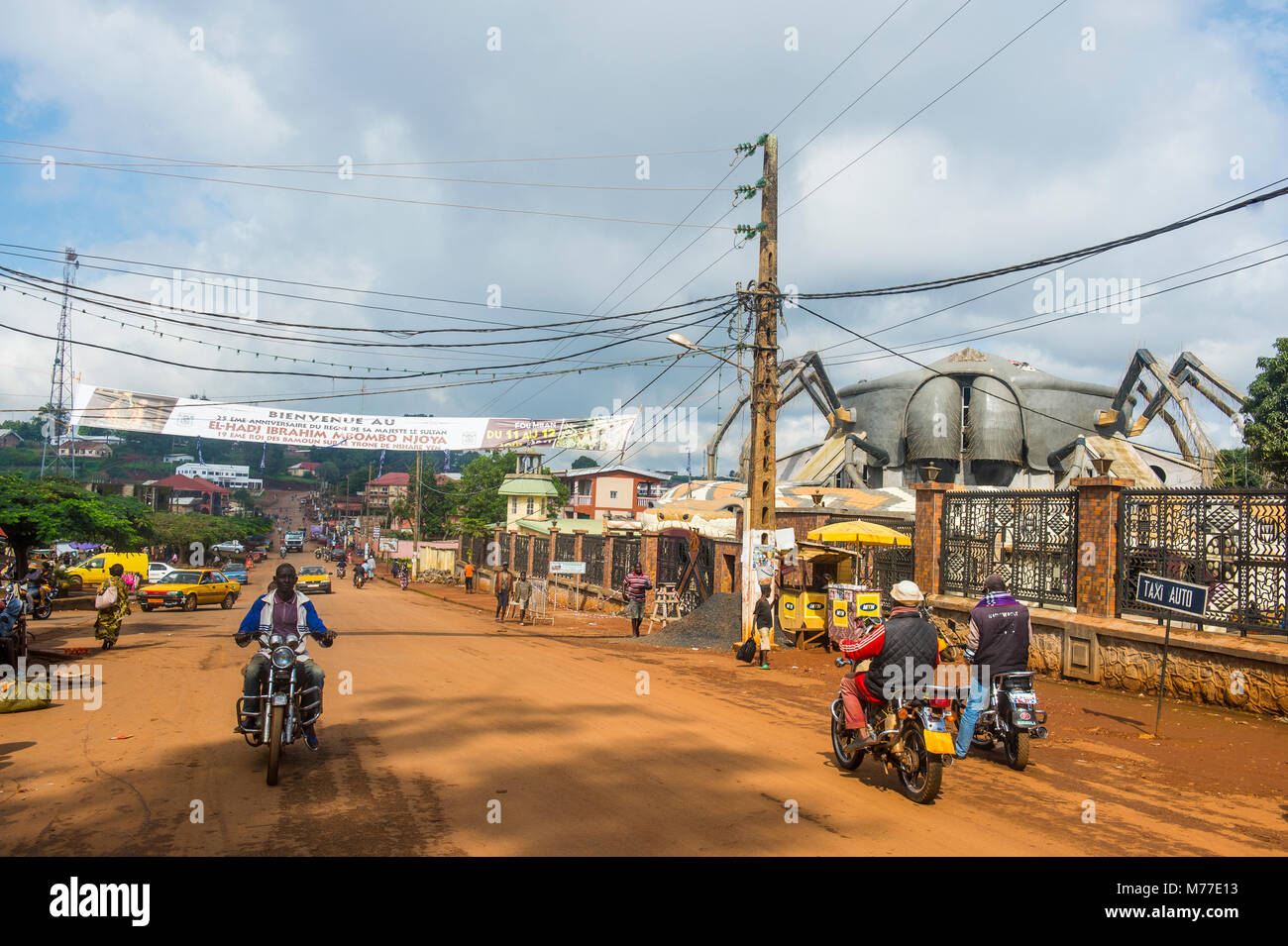 Cameroon city hi-res stock photography and images - Alamy