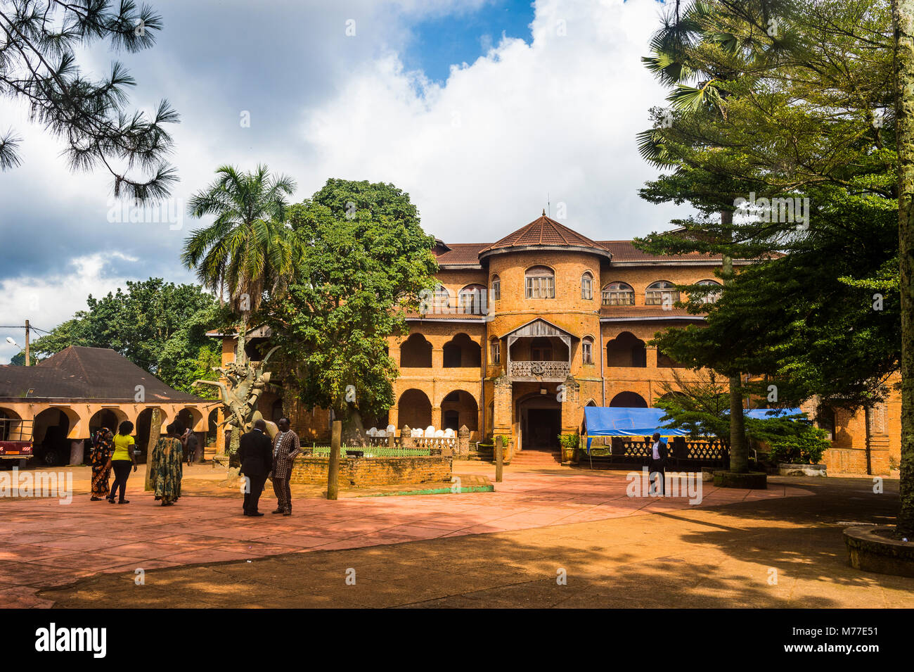 Cameroon foumban palace sultan hi-res stock photography and images - Alamy