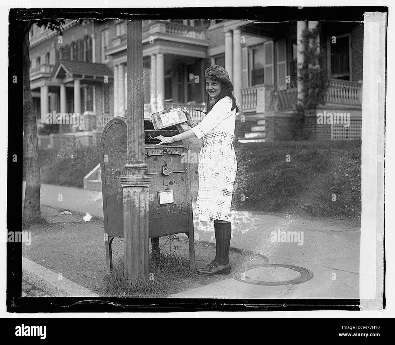 Armed soldier in full Black and White Stock Photos & Images - Alamy