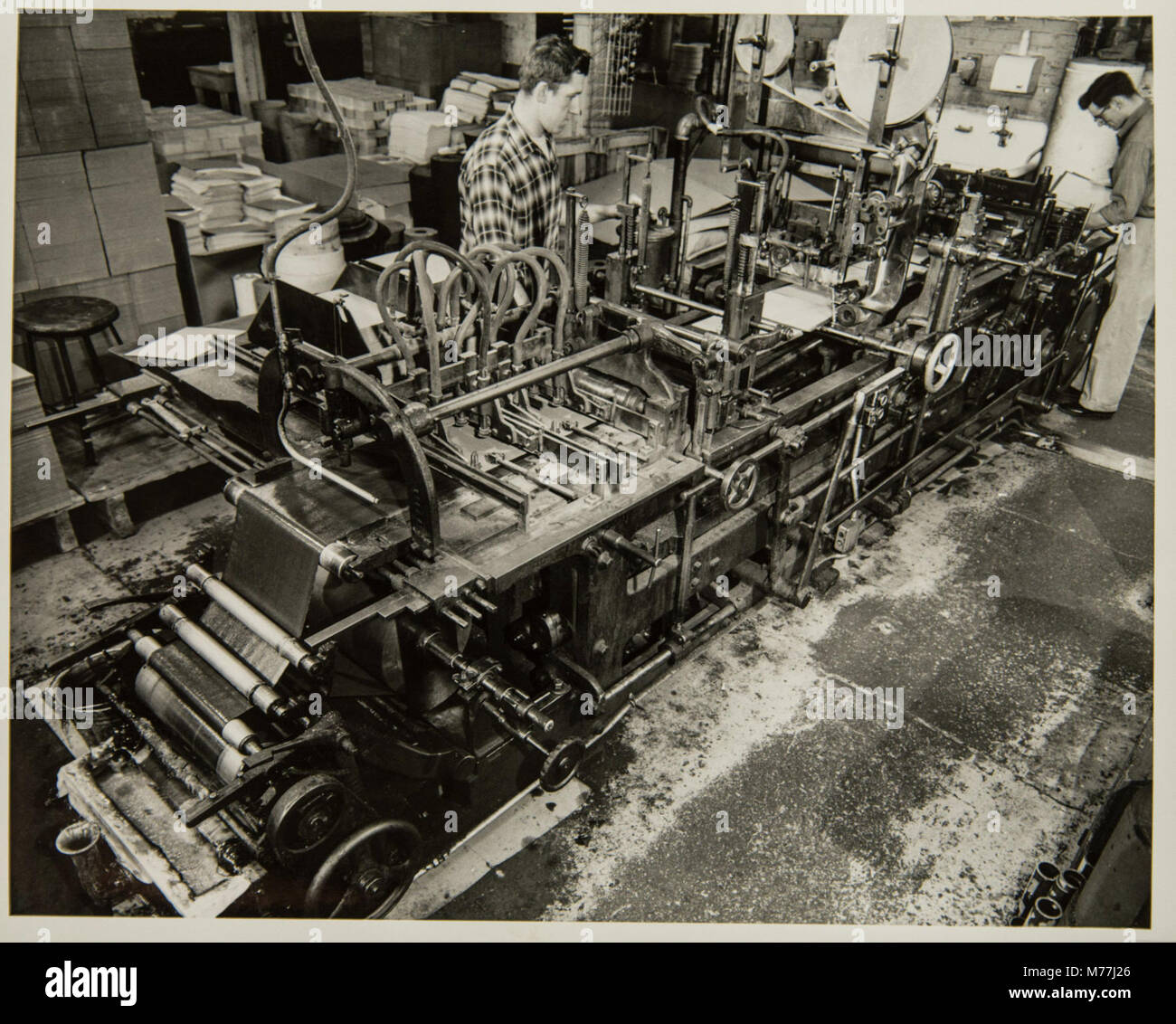 An image showing the process of book binding in book manufacturing ...