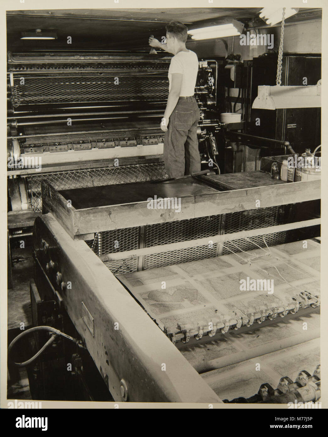 An image showcasing the process of book manufacturing using the offset ...