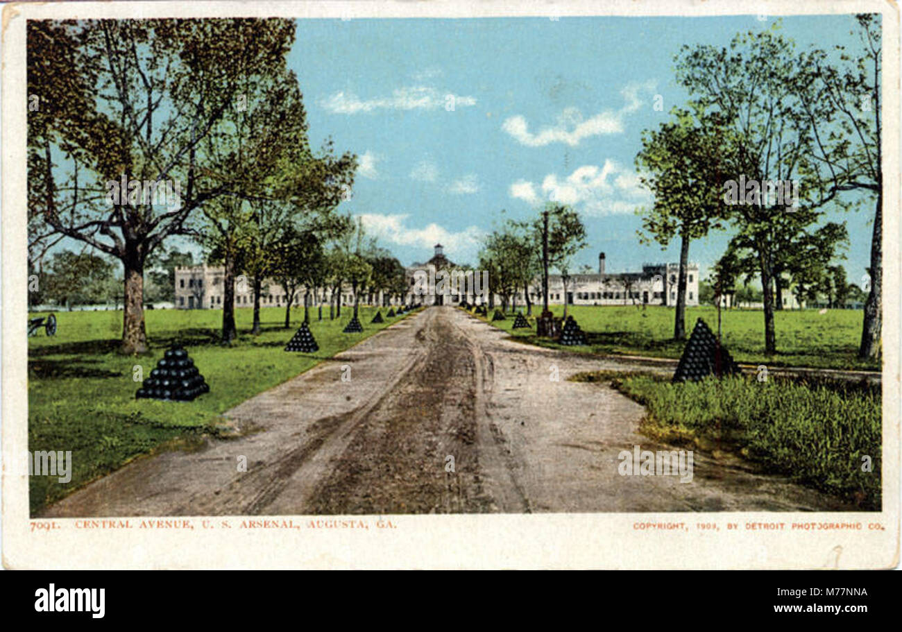 This image shows Central Avenue near the United States Arsenal in ...