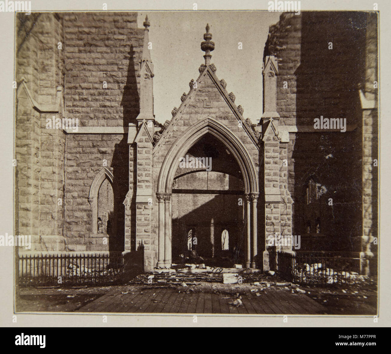 Photograph 1871 chicago fire hi-res stock photography and images - Alamy