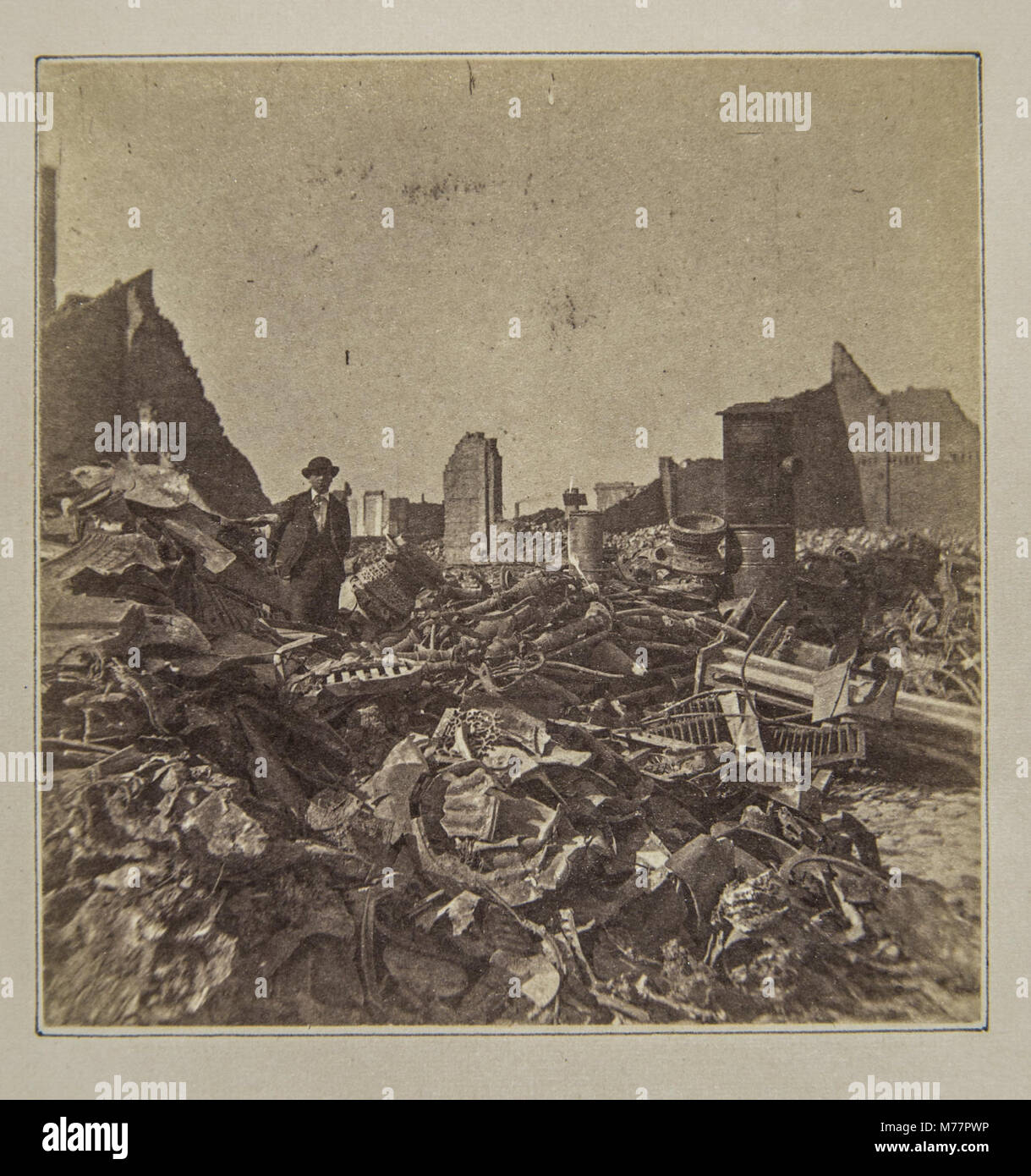 Warehouse fire illustration hi-res stock photography and images - Alamy