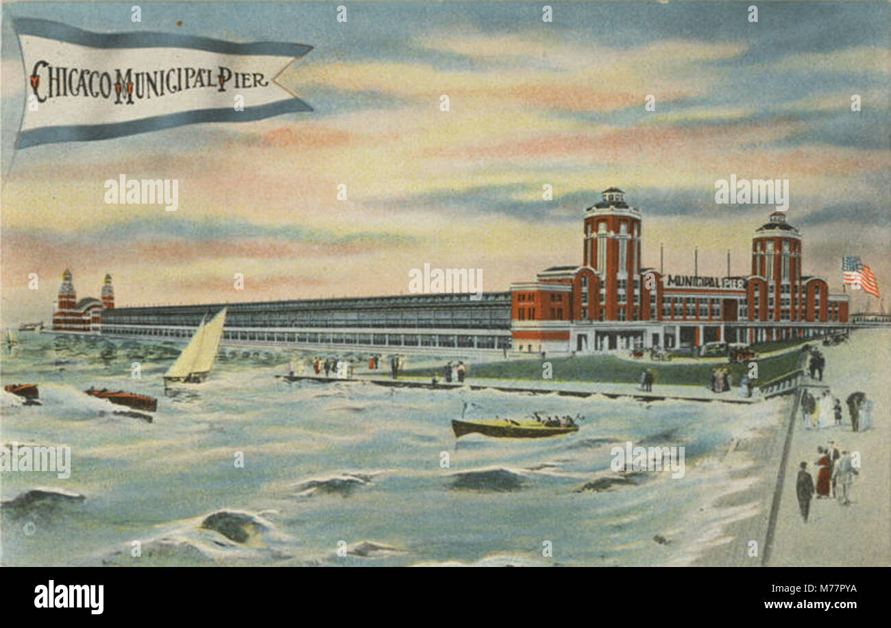 Chicago municipal pier hi-res stock photography and images - Alamy