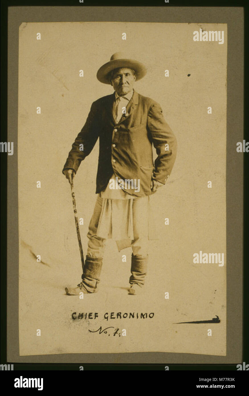Chief geronimo hi-res stock photography and images - Alamy