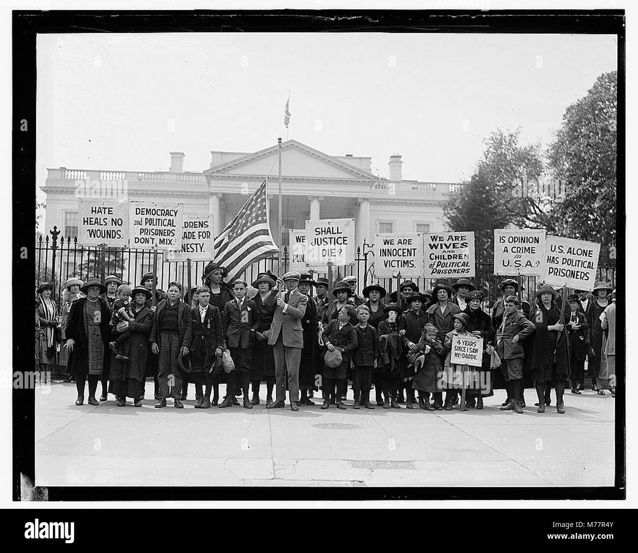 Childrens crusade hi-res stock photography and images - Alamy