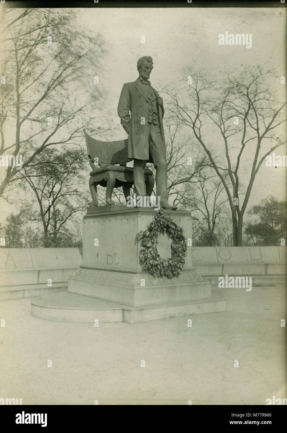 The Abraham Lincoln statue in Lincoln Park, Chicago, was created to ...