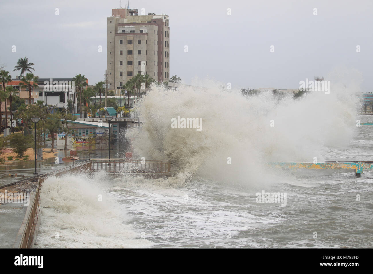 Puerto Rico. 05th Mar, 2018. 2018 03 05 . Marejada afecta el frente ...