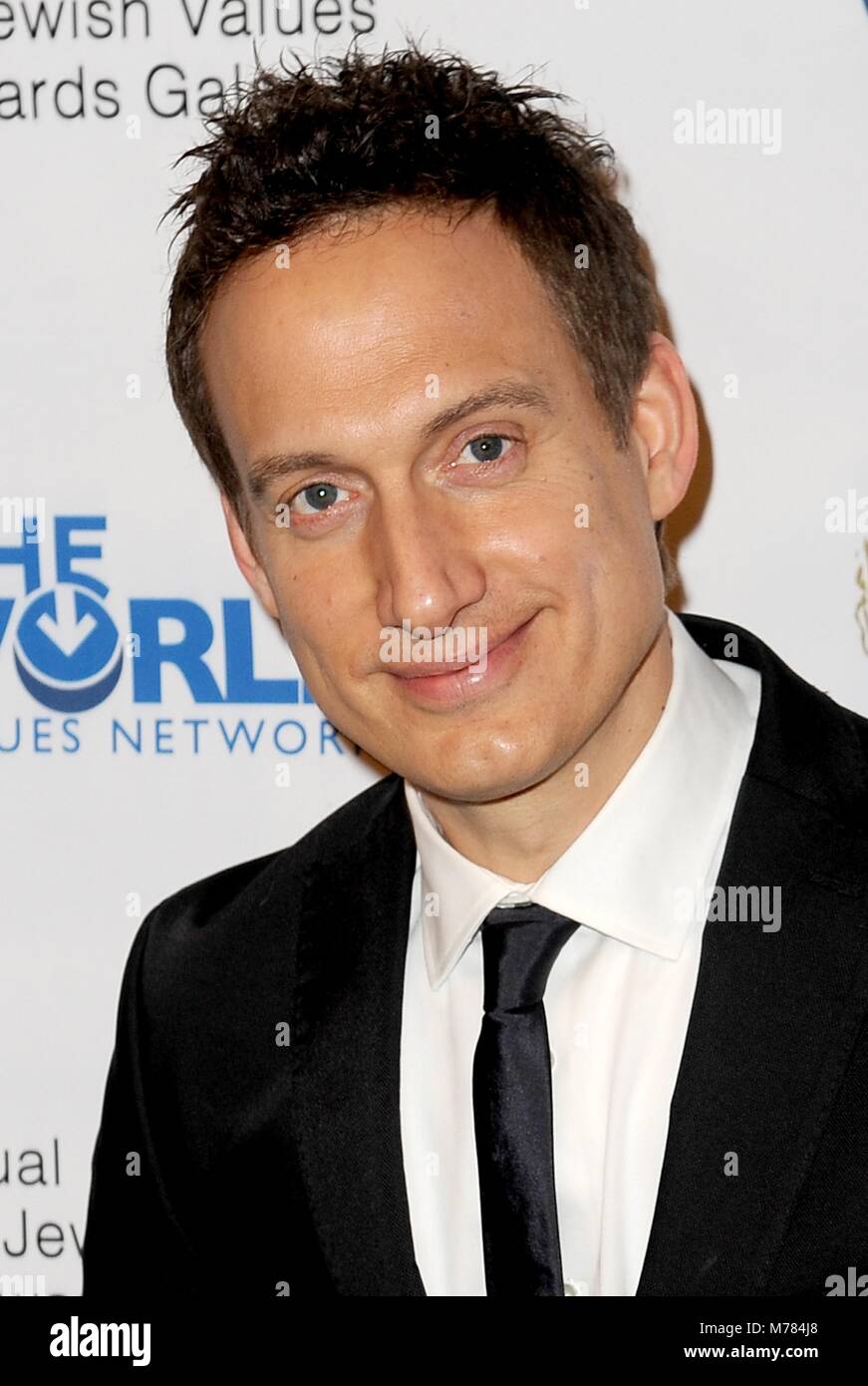 New York, NY, USA. 8th Mar, 2018. Elon Gold at arrivals for Sixth ...