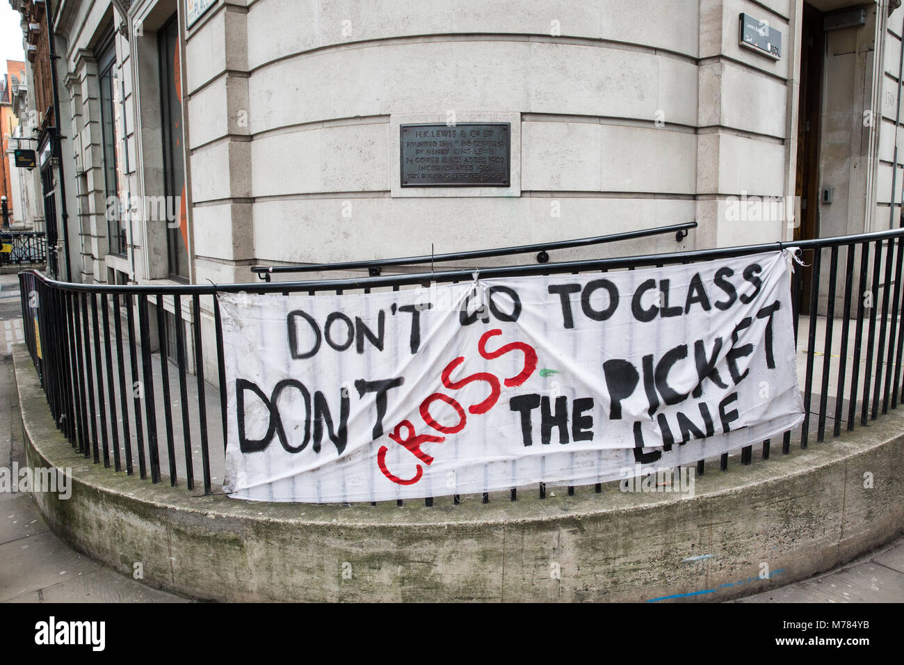 George farha cafe hi-res stock photography and images - Alamy