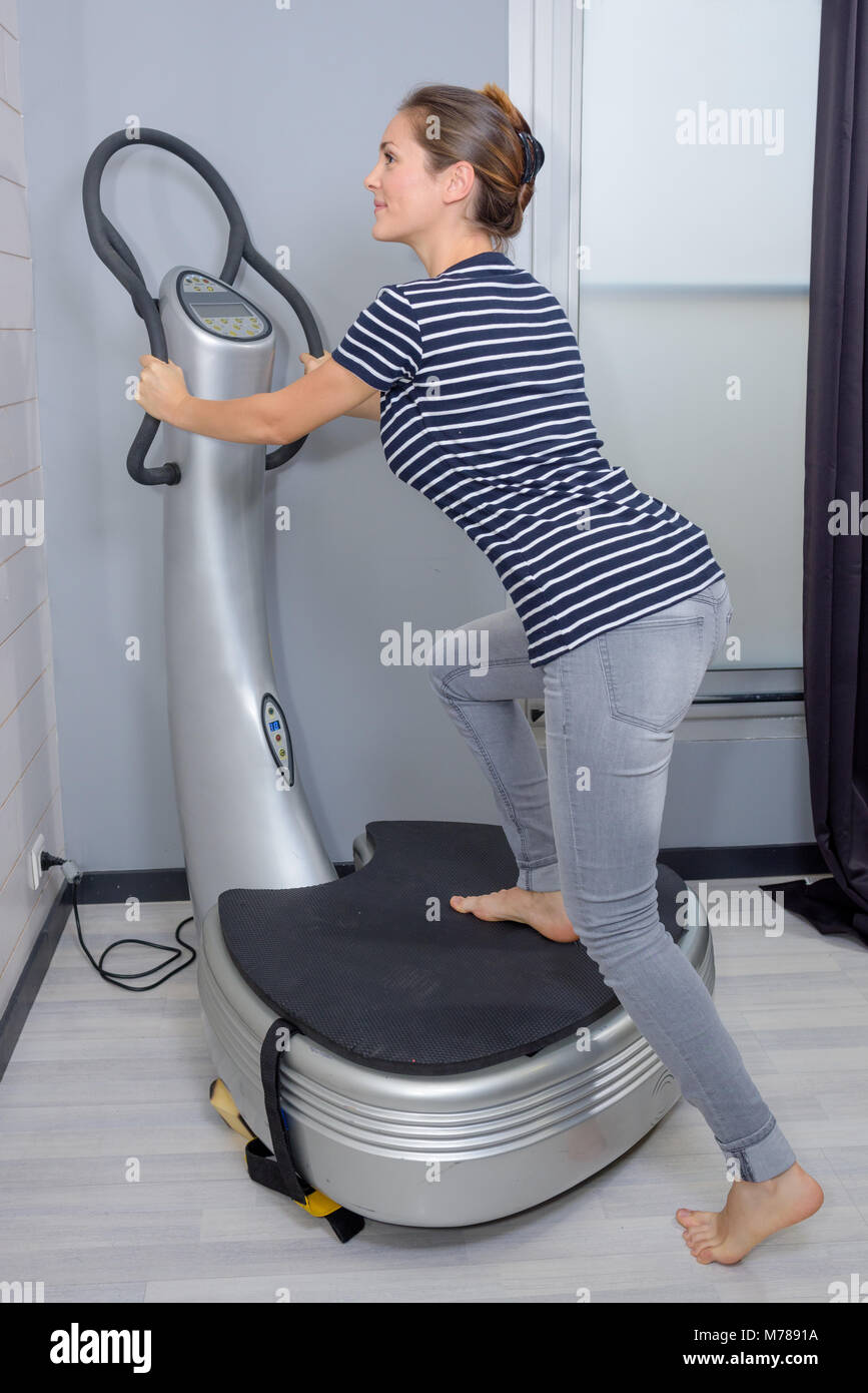 Vibrating exercise machine hi-res stock photography and images - Alamy
