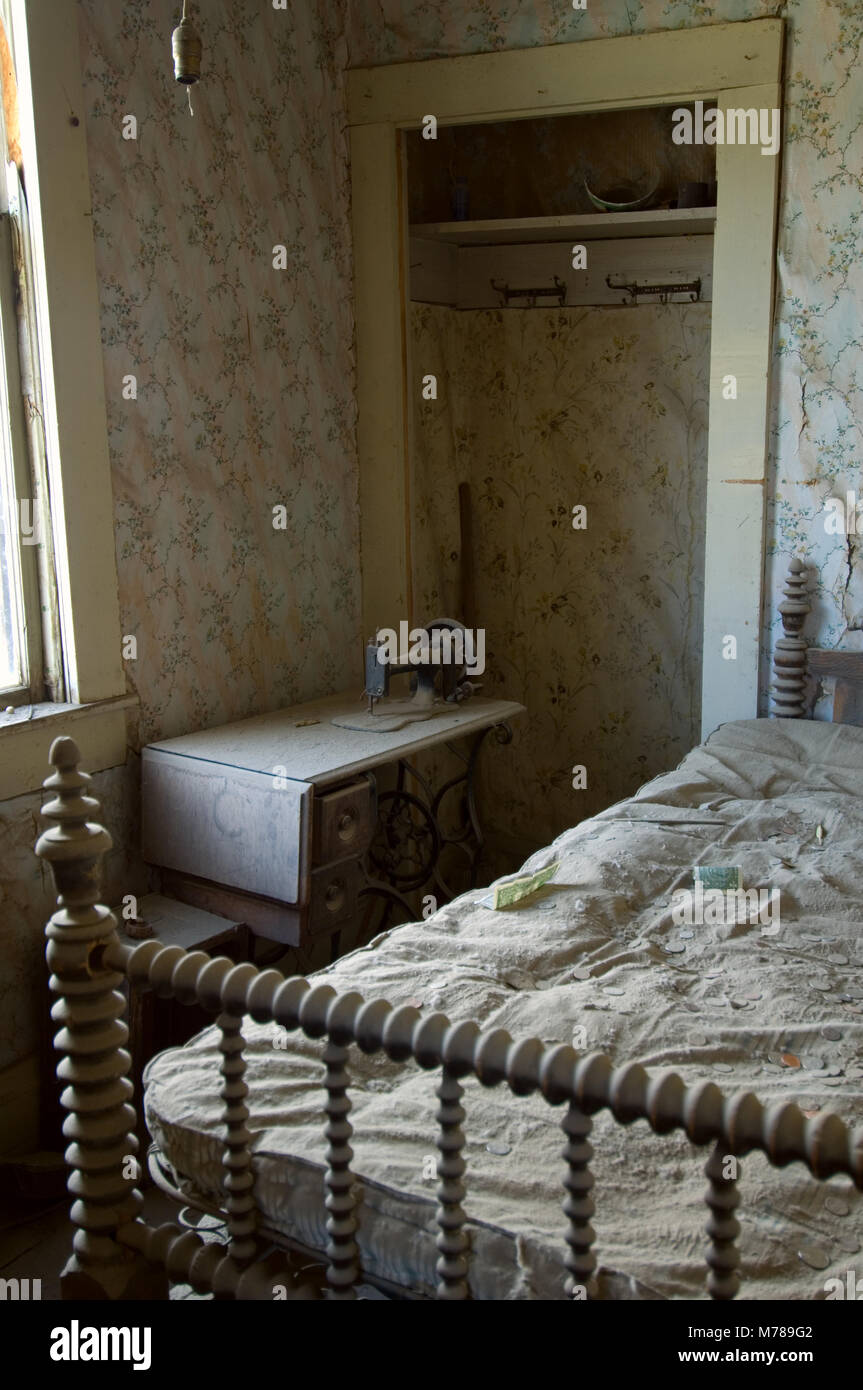 Old bedroom in country house hi-res stock photography and images - Alamy