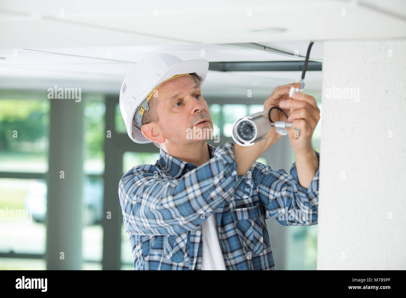 Camera setup and repair hi-res stock photography and images - Alamy