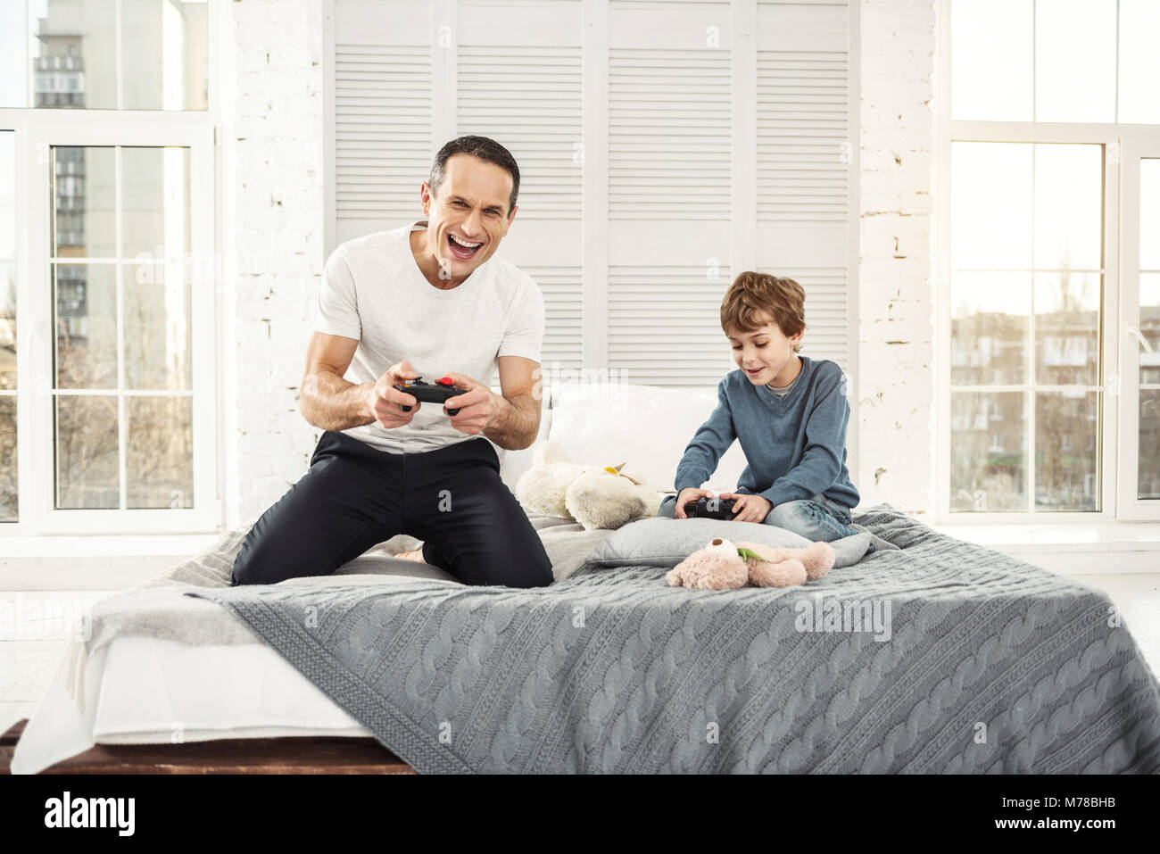 Children entertaining hi-res stock photography and images - Alamy