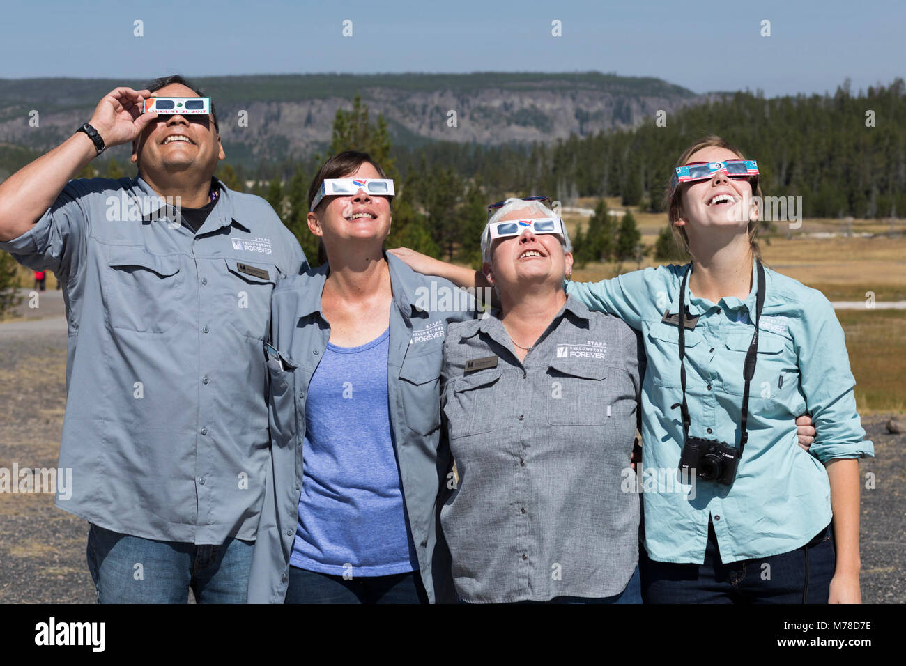 Scenes from the 2017 eclipse at Old Faithfuul. Yellowstone Forever ...