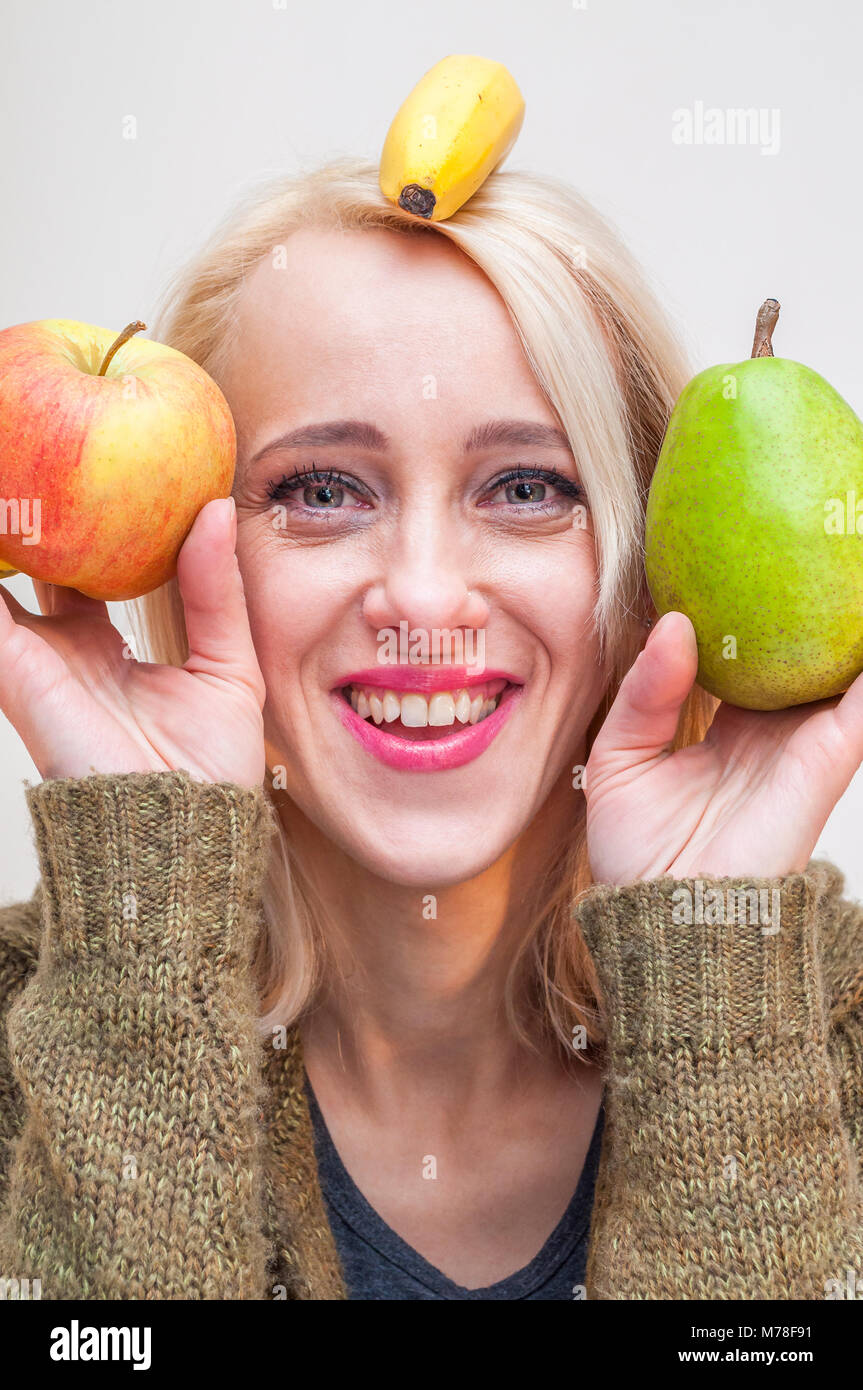 People with fruits and vegetables. Healthy lifestyle. Young smiling ...