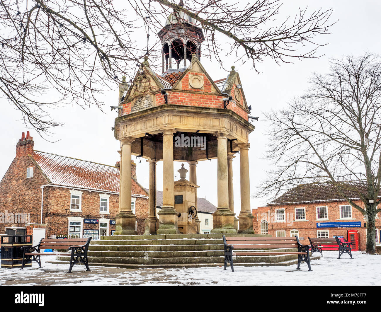 Boroughbridge water pump hi-res stock photography and images - Alamy