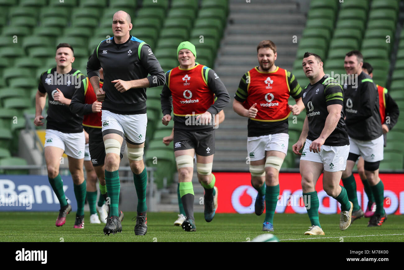 Ireland's players during the captain's run at The Aviva Stadium, Dublin ...