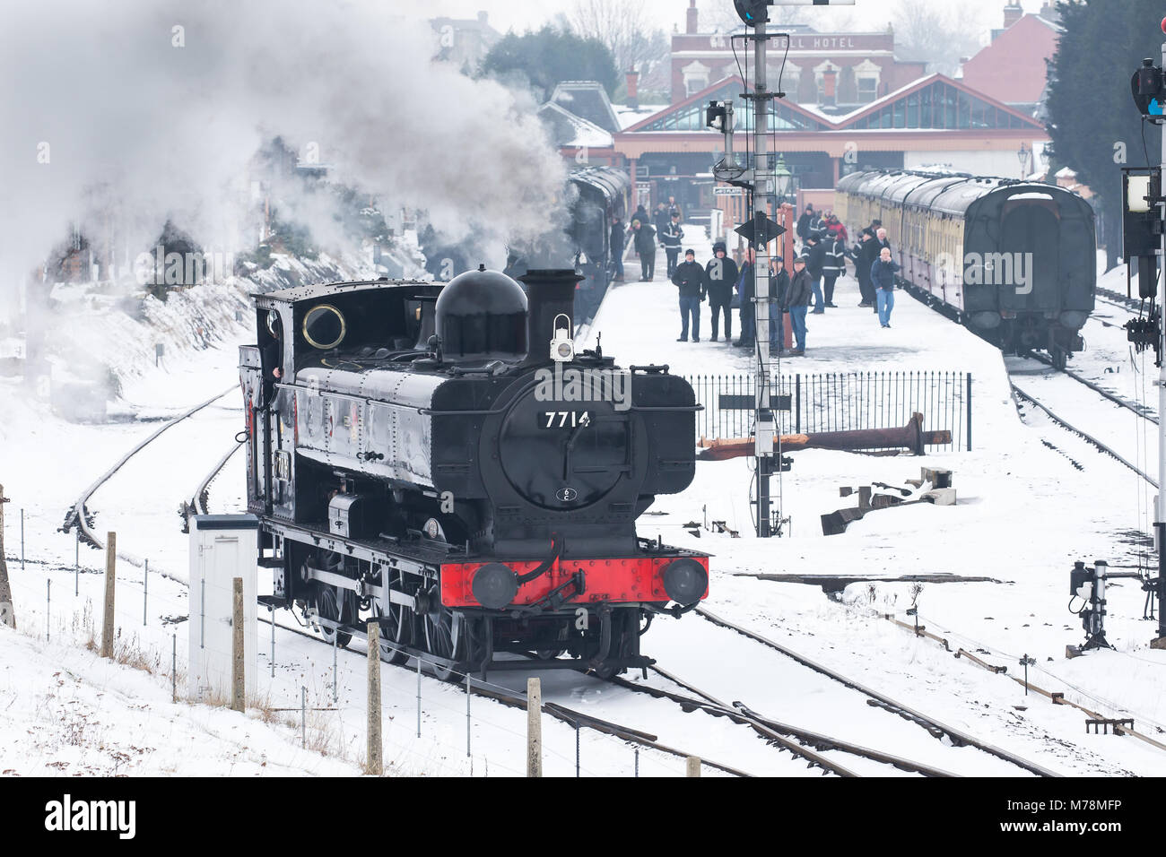 Steam Train Snow Uk Stock Photos & Steam Train Snow Uk Stock Images - Alamy