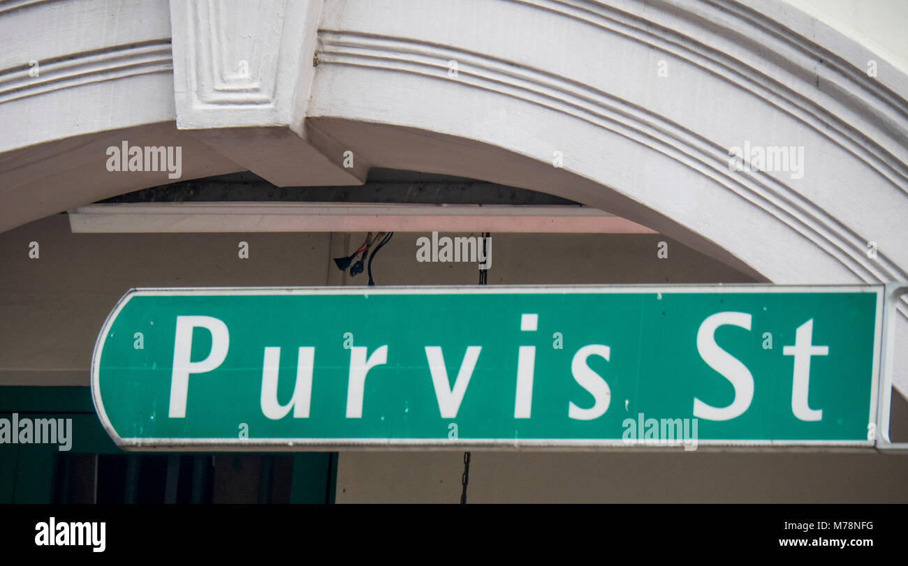 Singapore street sign hi-res stock photography and images - Alamy
