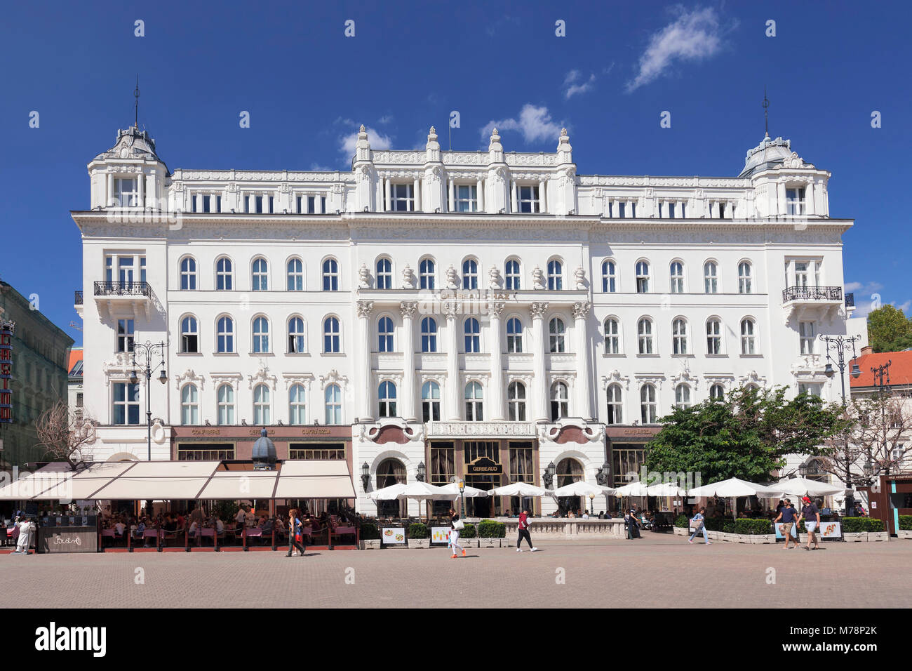 Old town square hungary hi-res stock photography and images - Alamy
