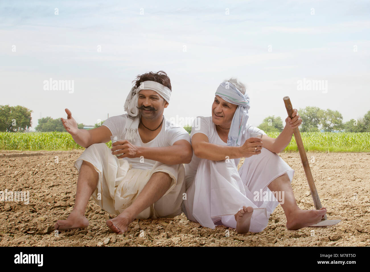 Two men drinking tea hi-res stock photography and images - Alamy