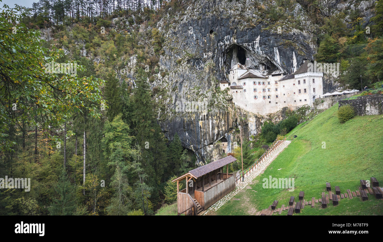 Cave castle hi-res stock photography and images - Alamy