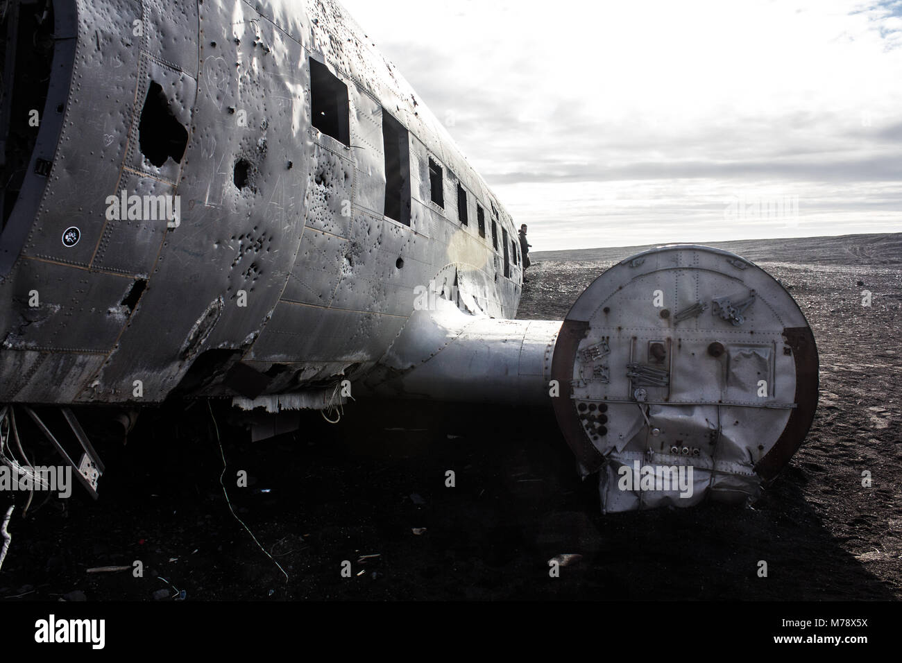 Crashed dc 3 plane hi-res stock photography and images - Alamy