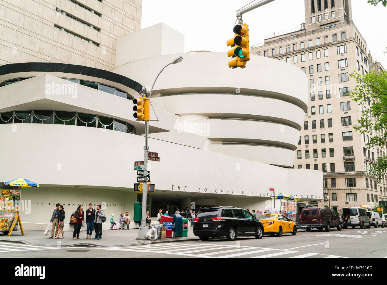 Solomon R. Guggenheim Museum, Manhattan, New York City Stock Photo - Alamy