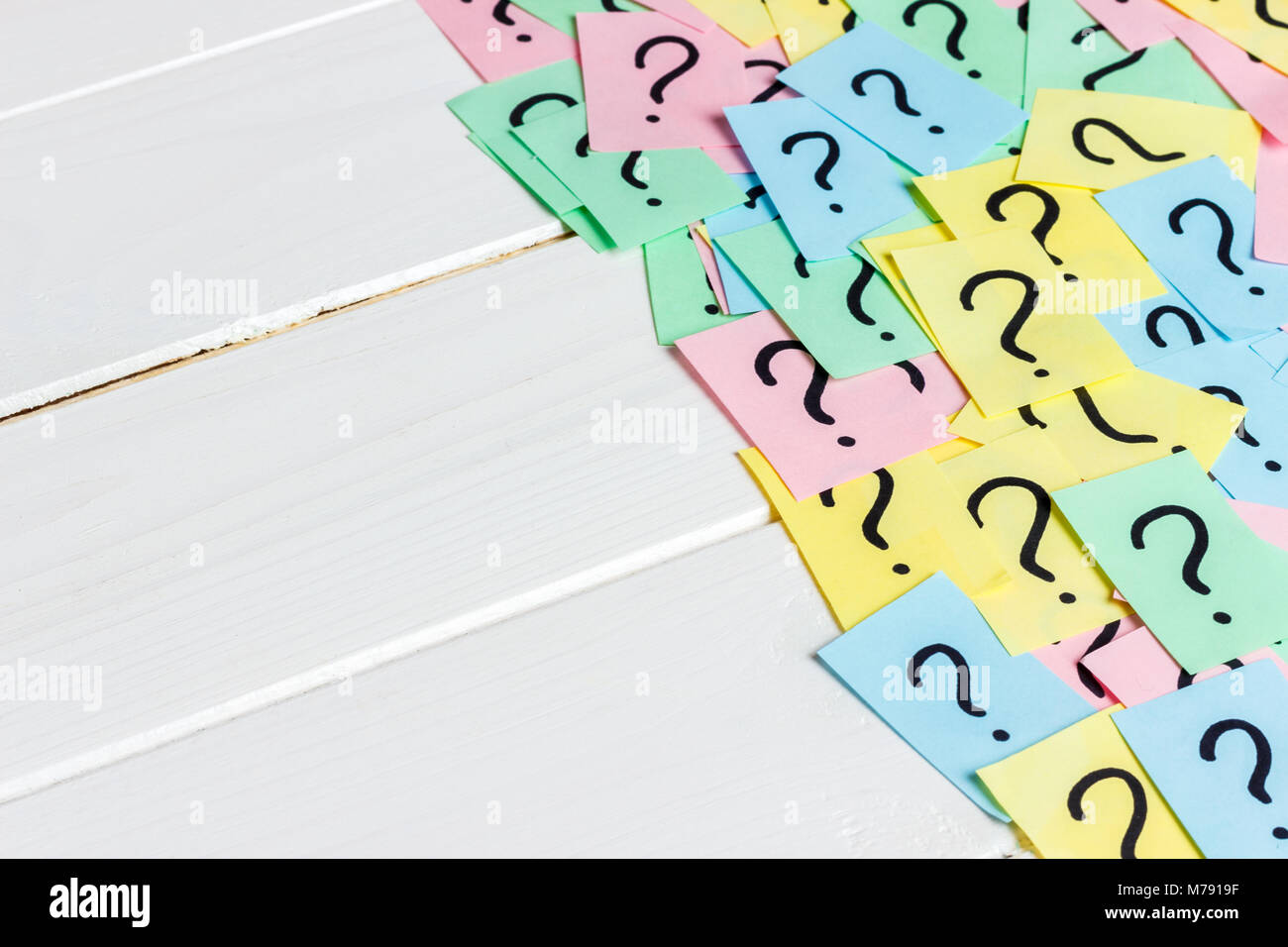 Crumpled question marks heap hi-res stock photography and images - Alamy