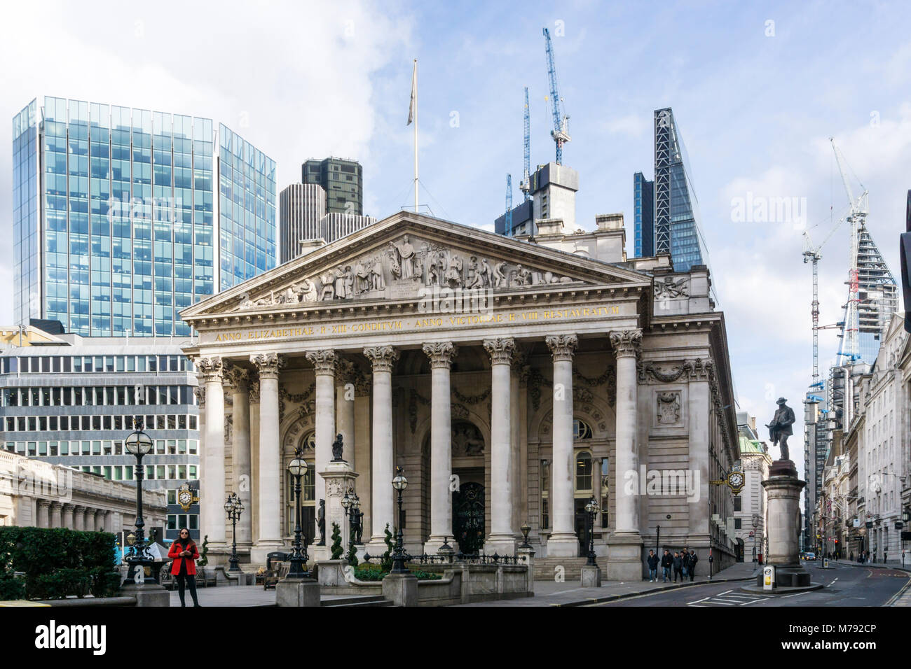 At the royal exchange building in the city of london hi-res stock photography and images - Alamy