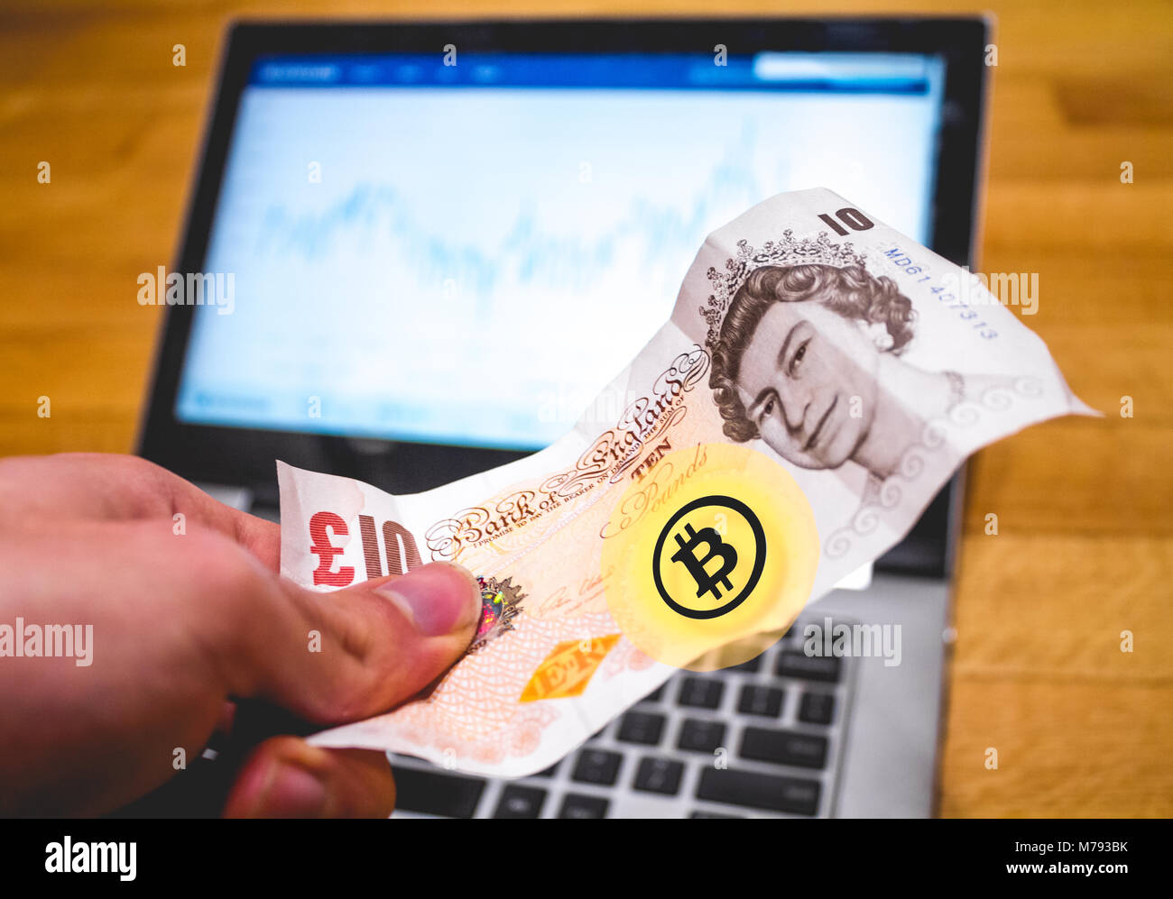 Bitcoin Note Payment Conversion Stock Photo - Alamy