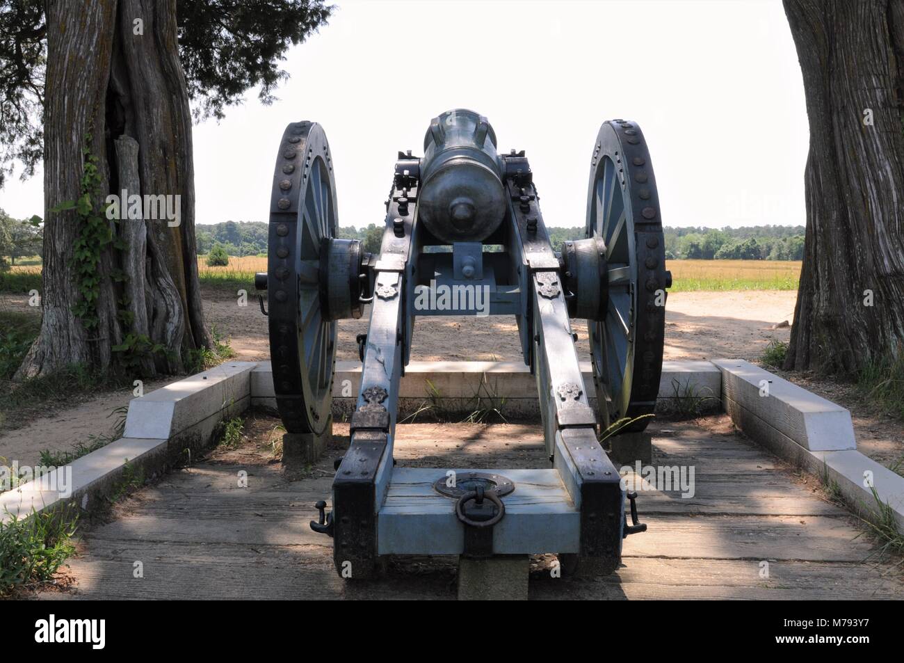 American military wagon hi-res stock photography and images - Alamy