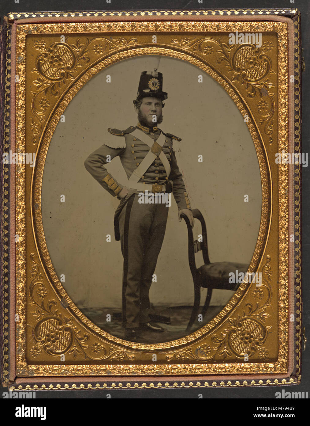 Militia uniform hi-res stock photography and images - Alamy