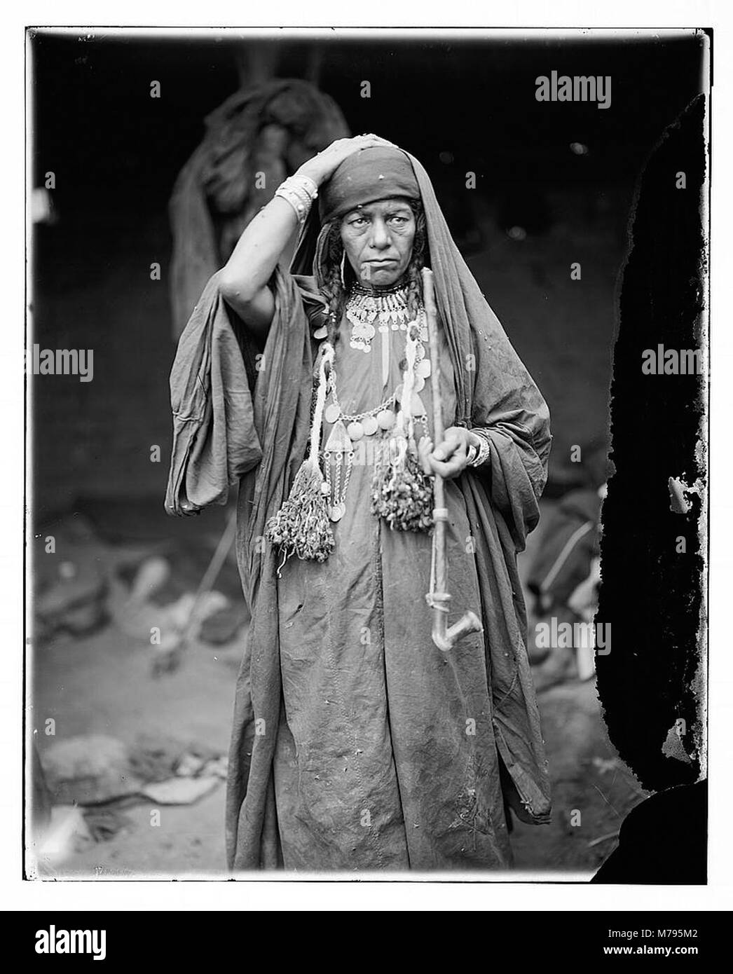 Woman in river Cut Out Stock Images & Pictures - Alamy