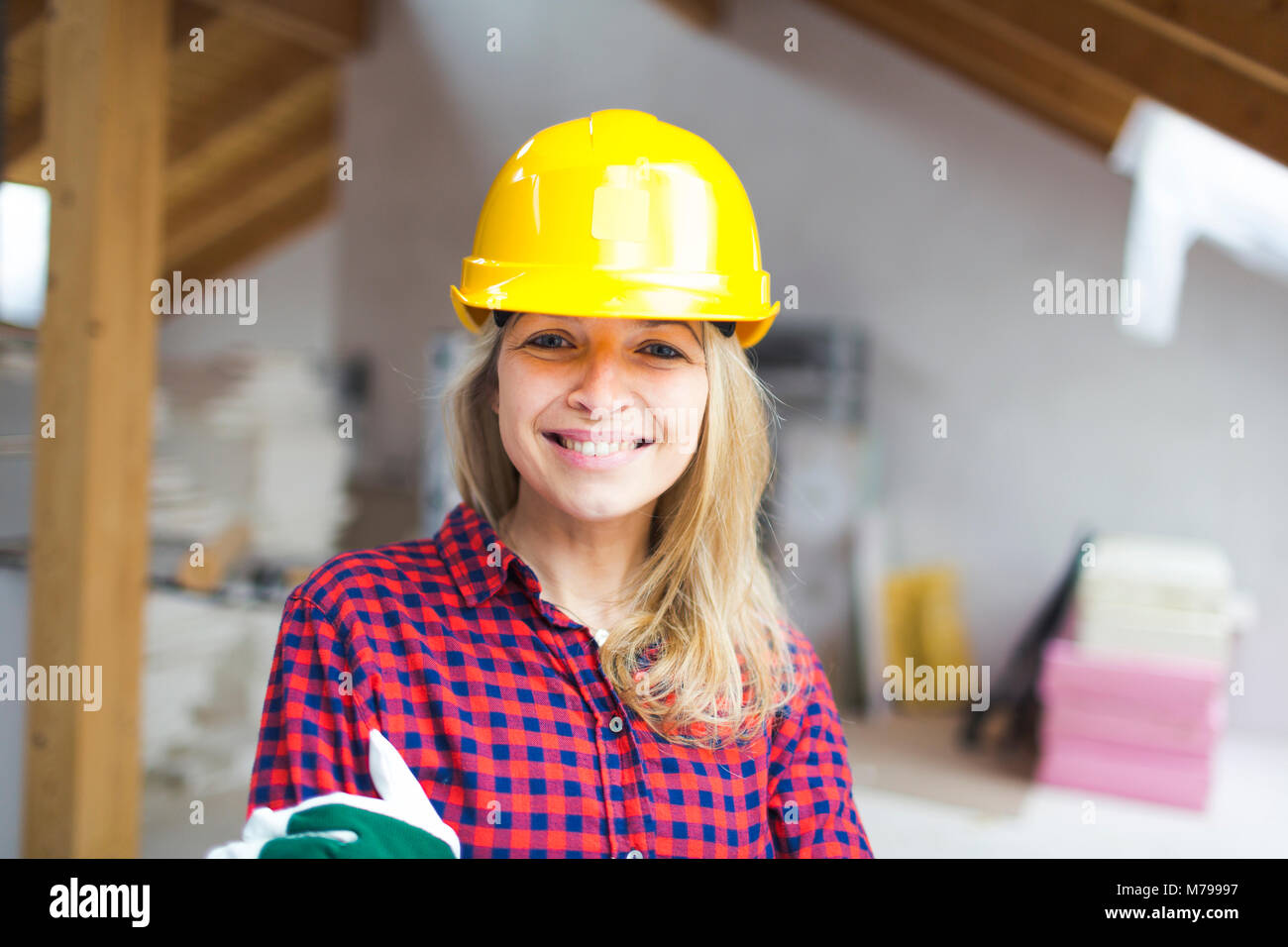 Working mother construction site hi-res stock photography and images ...