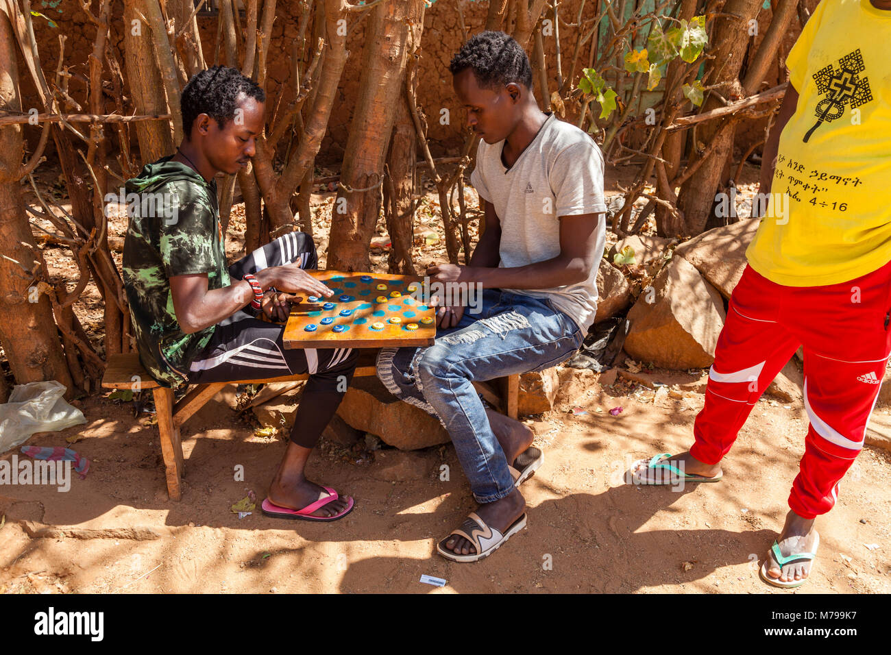 Two men playing checkers hi-res stock photography and images - Alamy