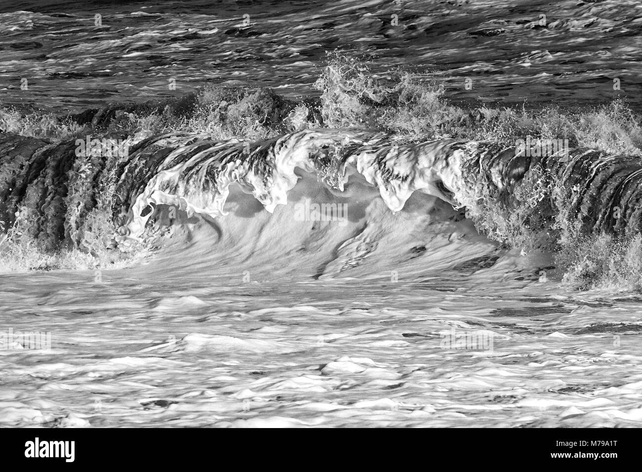 Sea sculpture, breaking waves and water Stock Photo - Alamy