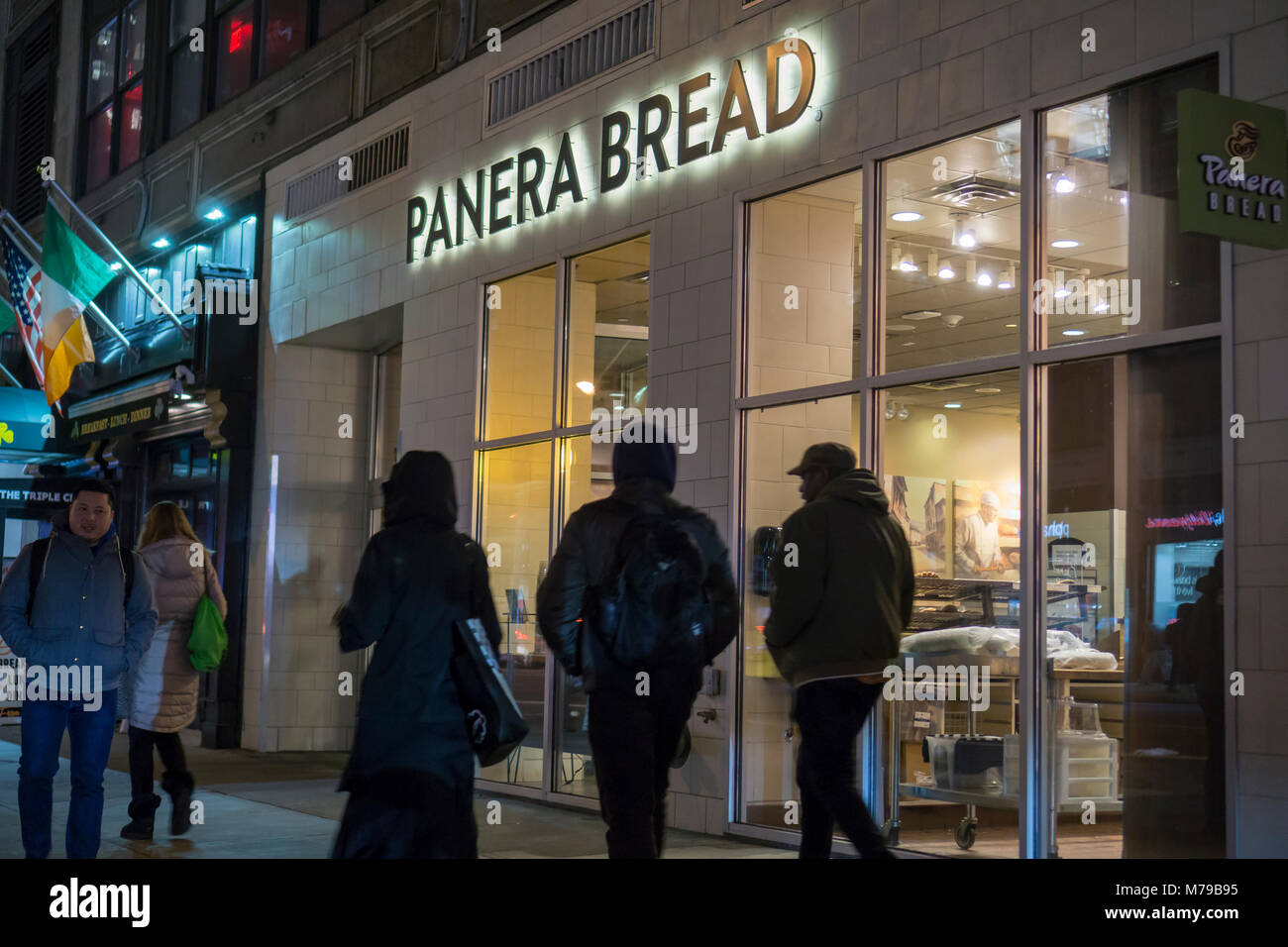 A Panera Bread store in the Chelsea neighborhood of New York, on ...