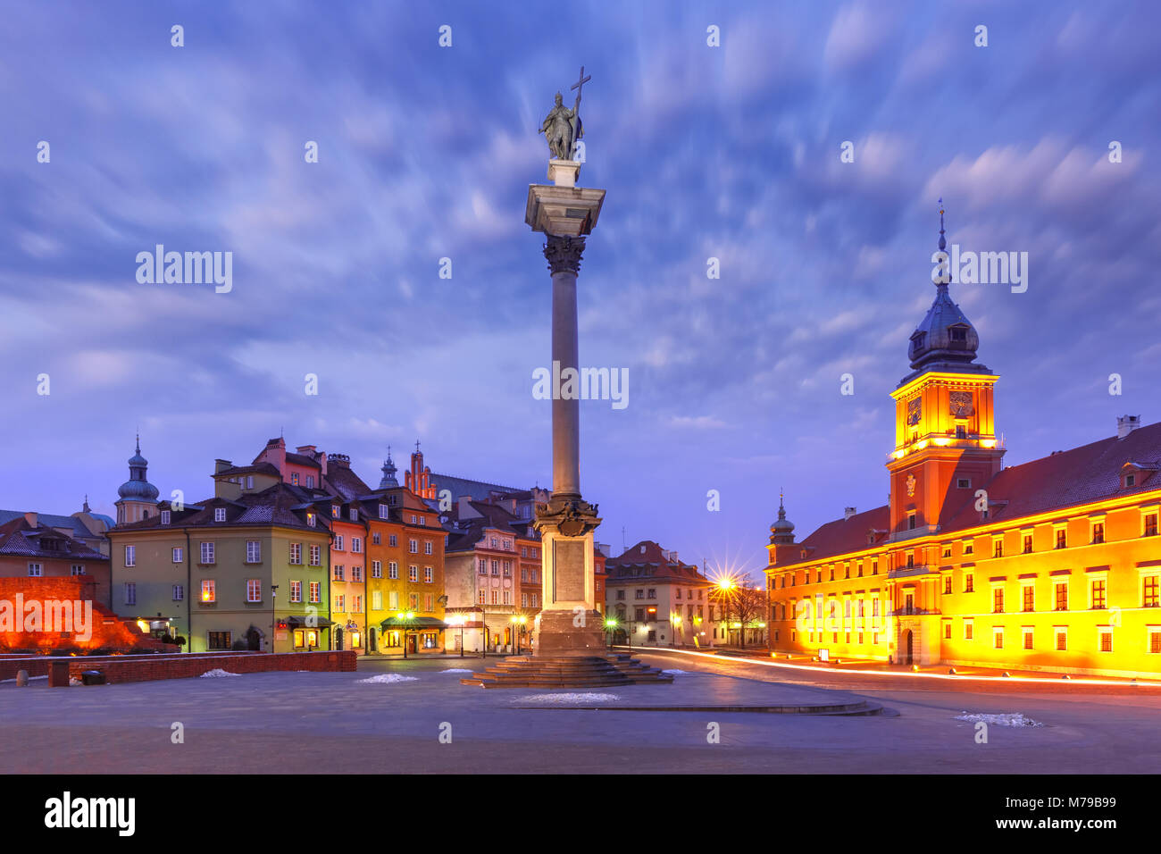 Warsaw square and statue hi-res stock photography and images - Alamy
