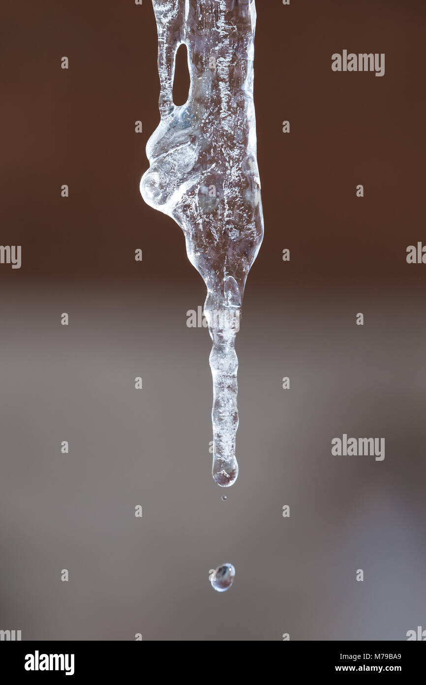 Falling shiny ice crystals hi-res stock photography and images - Alamy